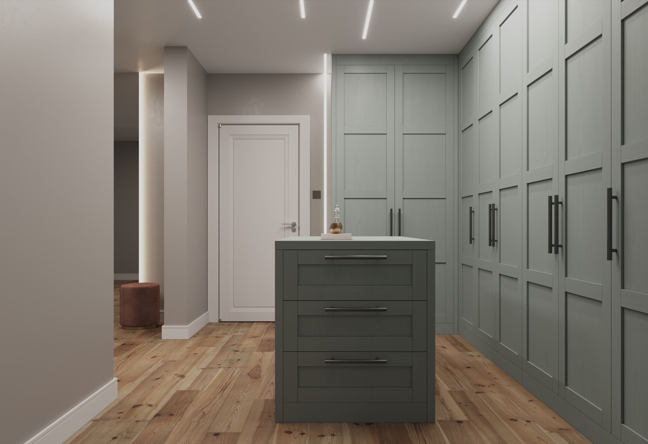 Traditional victorian style walk in wardrobes with wooden lacquered ...