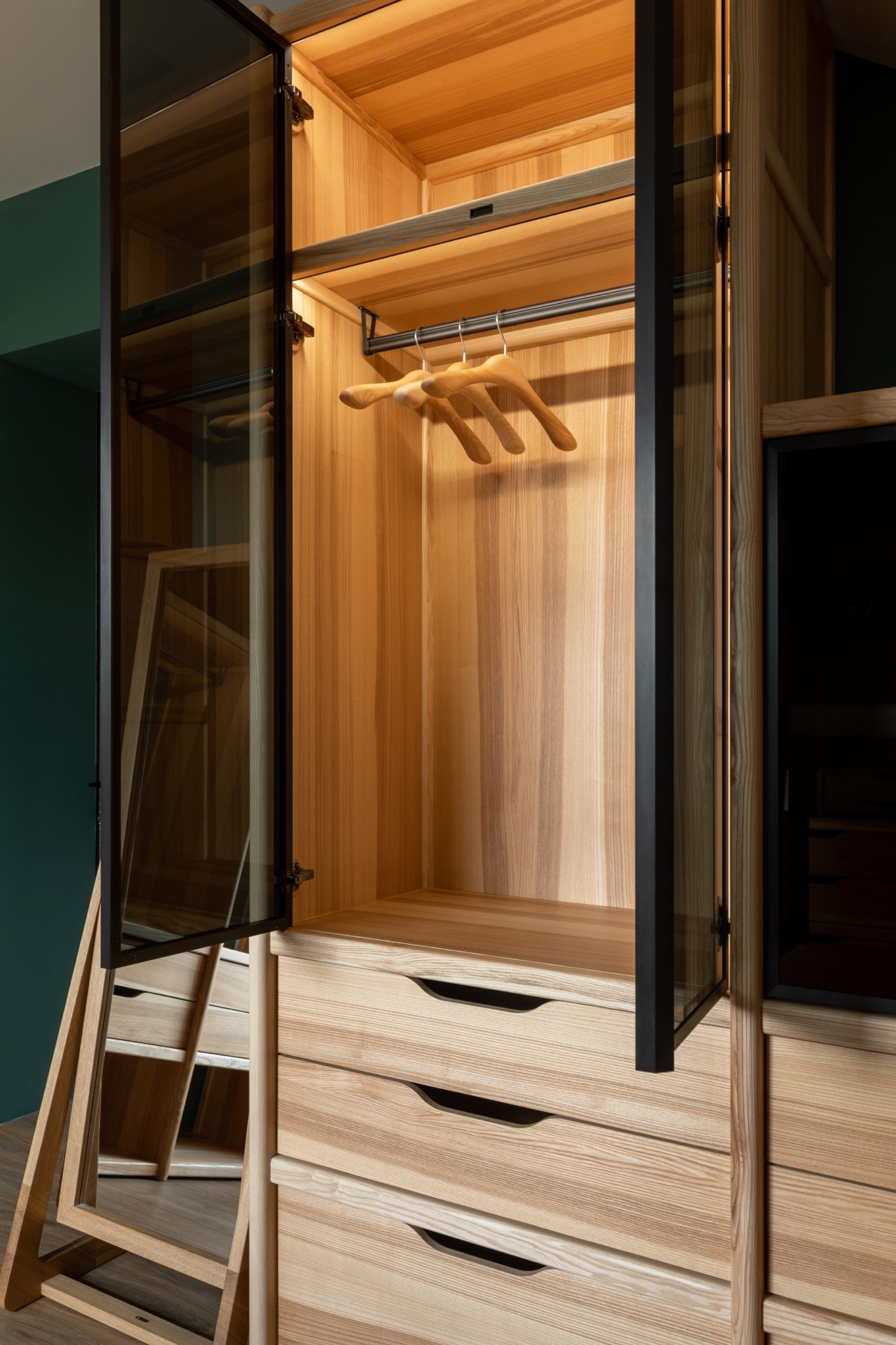 Custom Oak Slat Panels | Urban Wardrobes